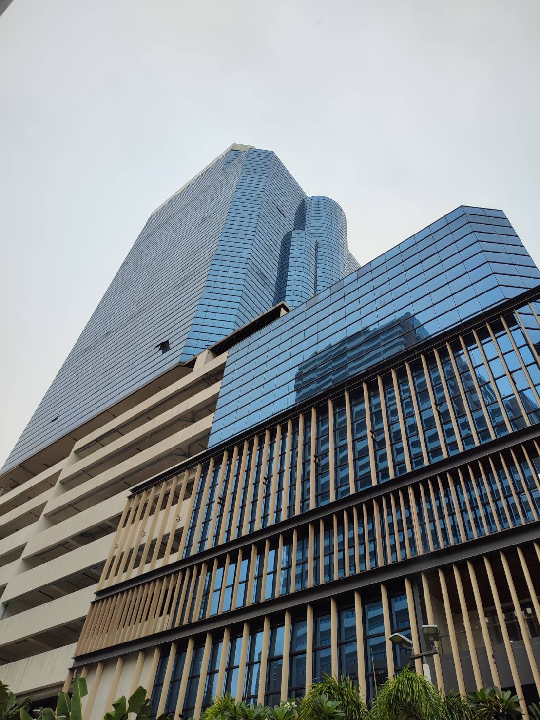 อาคาร บางกอก บิสซิเนส เซ็นเตอร์ (BBC – BANGKOK BUSINESS CENTER BUILDING ...